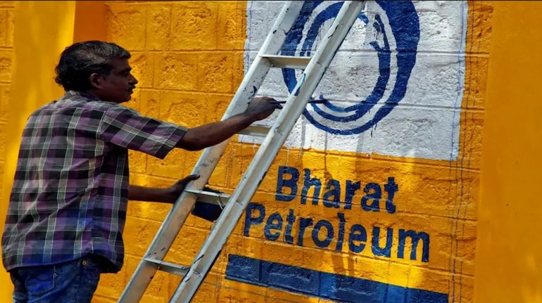 Bharat Petroleum reviewing oil imports daily, spot buying more amid ...