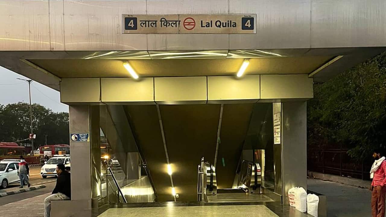 Red Fort metro station to remain shut, nearby markets deserted two days ...