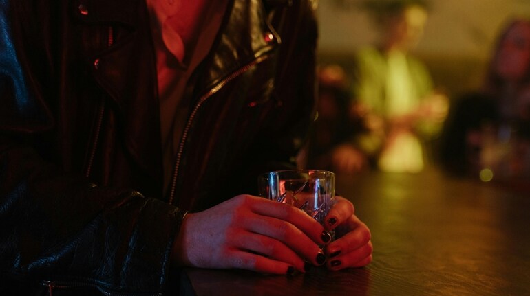 Can adding electrolytes to alcohol stop a hangover? Doctor explains ...