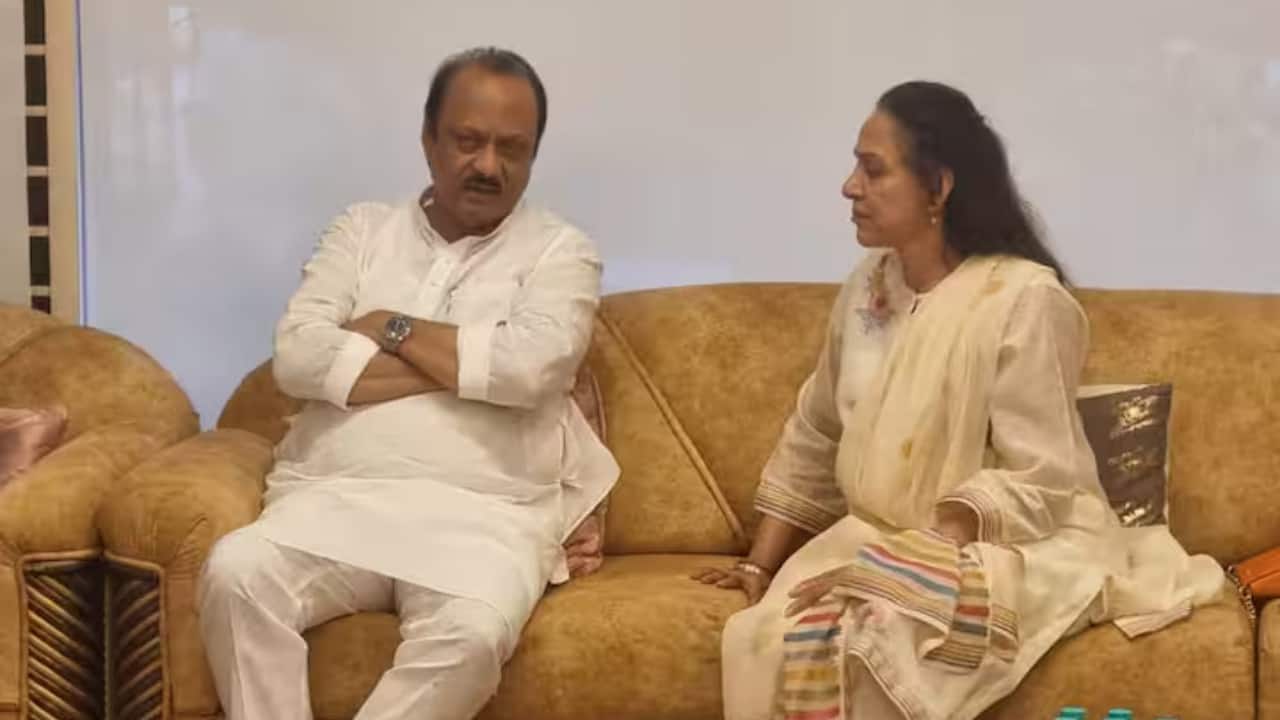 Hema Malini's first pic after Dharmendra's death out, politician Ajit ...