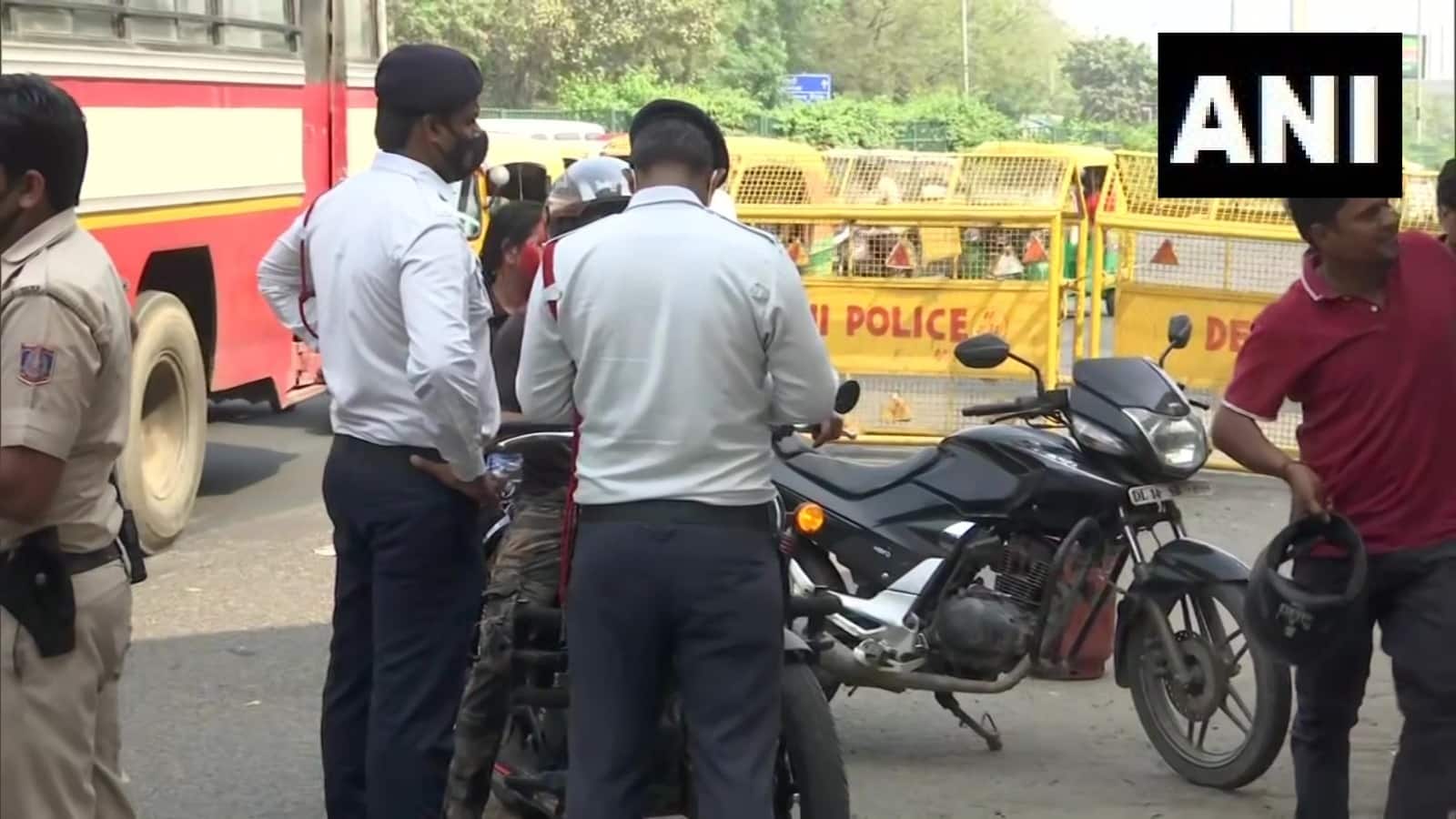 No mercy on wrong-side driving in Delhi: Why traffic police took this ...