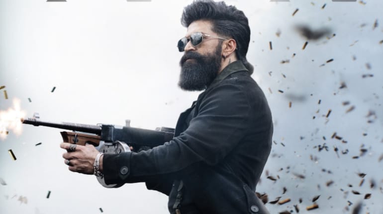Toxic teaser: Yash sets the screen on fire in an absolutely royal look ...