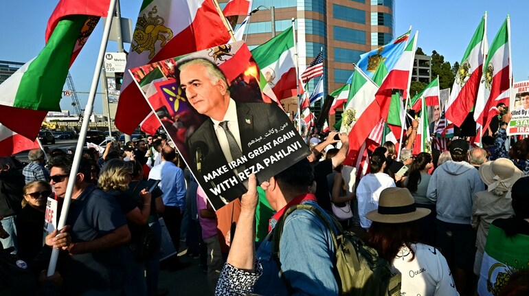 Iran protests bring Reza Pahlavi back into focus. Who is the exiled ...