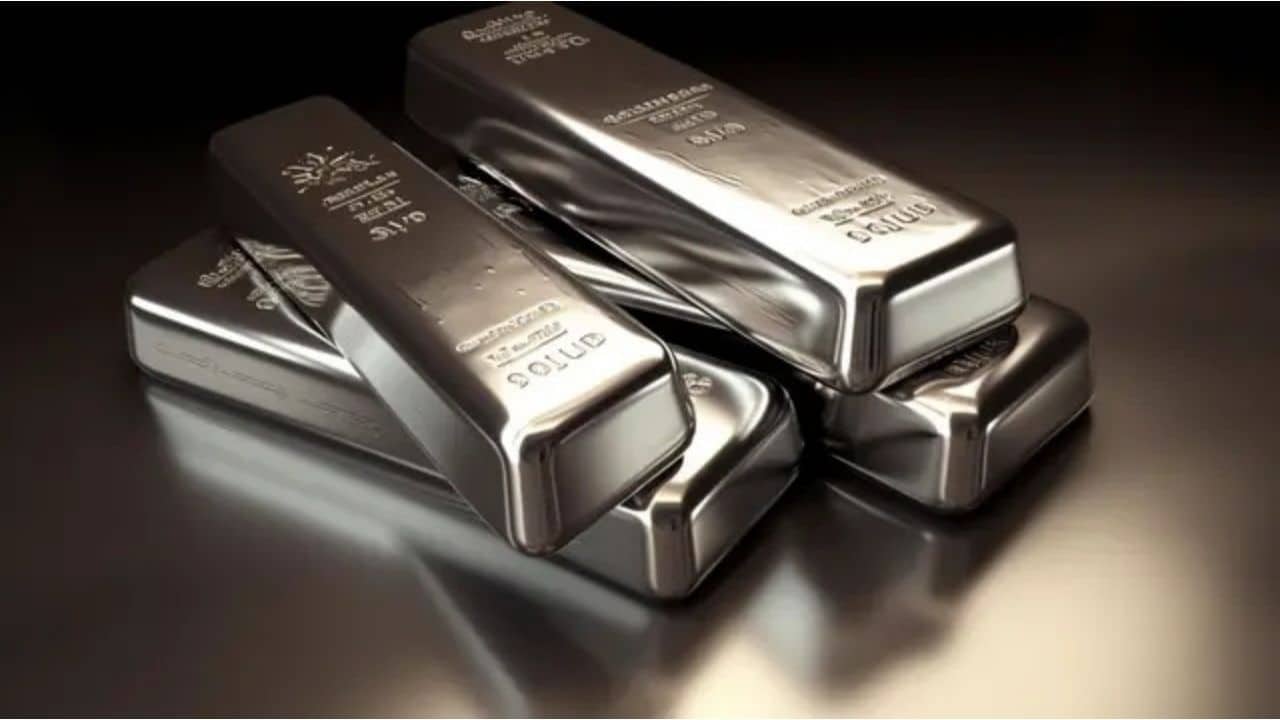 Retail investors steer record amount cash into silver, creating crowded ...