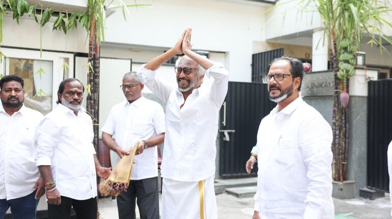Rajinikanth meets fans outside his residence, extends Pongal wishes ...