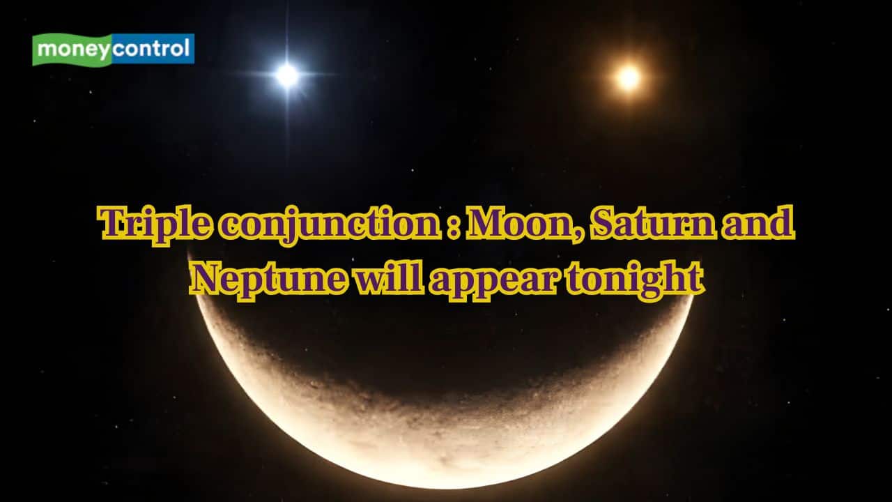 Triple conjunction of the Moon, Saturn, and Neptune visible tonight ...