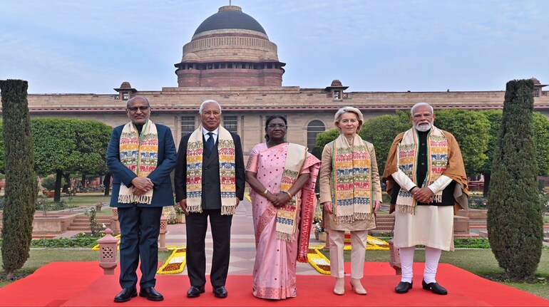 President Droupadi Murmu hosts 'At Home' reception at Rashtrapati Bhavan