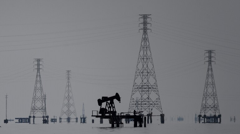 US issues licence for oil companies to operate in Venezuela