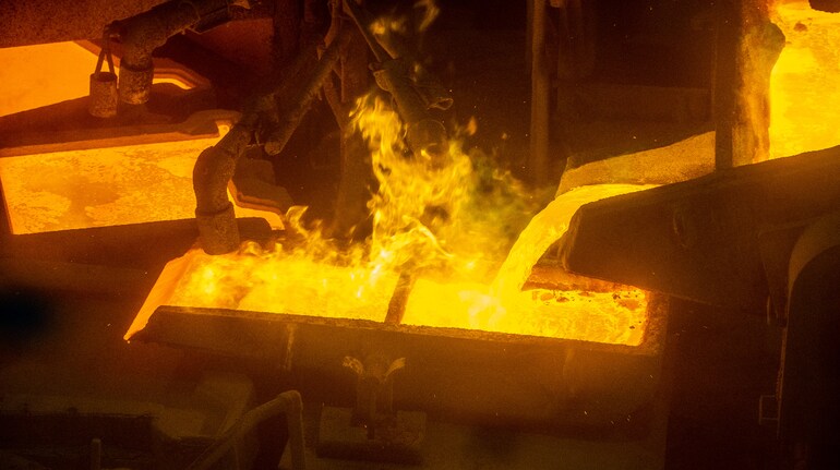 Metals fall as Trump repeats threat to attack Iran power plants