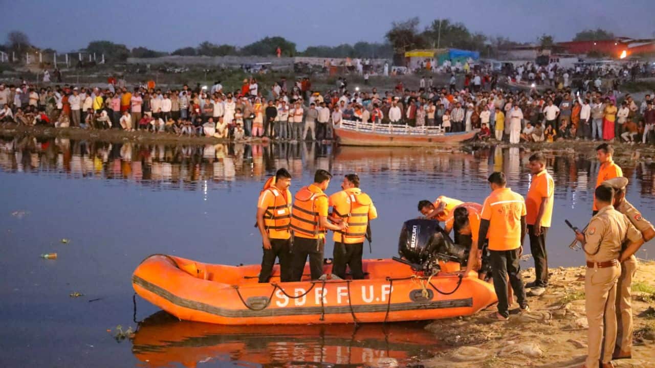 Death toll rises to 12 as search continues in Mathura boat tragedy
