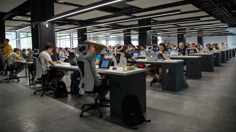 Founder pays for gas, meals to get staff in office 5 days; sparks ...