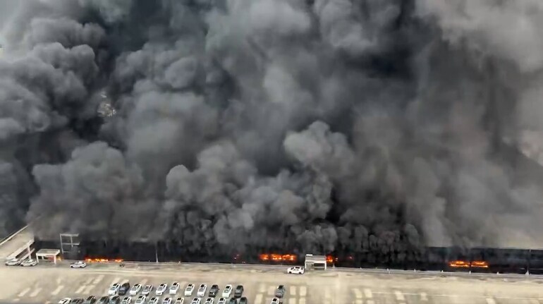 Blaze erupts at BYD’s Shenzhen facility, smoke engulfs site; no ...