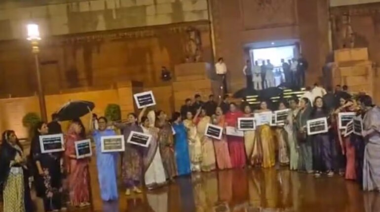 'Anti-women': NDA leaders hold protest against opposition after ...