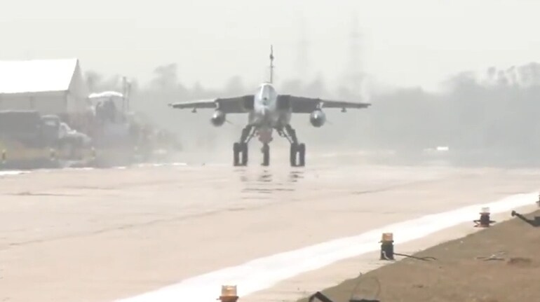 IAF shows off might, lands Jaguar fighter jet on UP Expressway | Watch