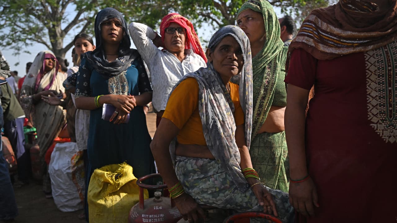India's cows offer biogas alternative to Mideast energy crunch