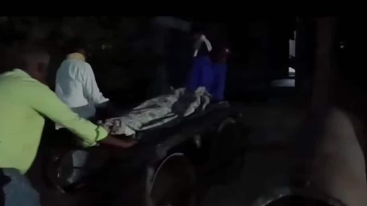 Telangana family forced to carry dead man’s body on pushcart; video ...