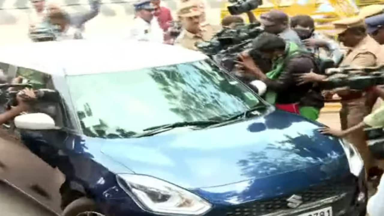 Thalapathy Vijay’s car collection: From Maruti Swift To BMW i7, 8 ...