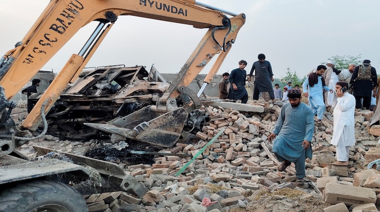Pakistan blames Afghan diplomat after deadly Bannu suicide attack