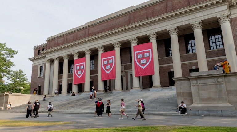 Too many A’s at Harvard? Faculty vote on toughest grading reform in decades