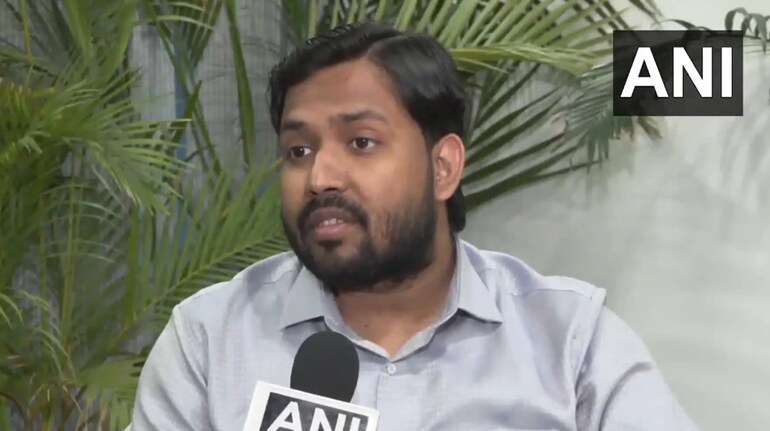 Bihar: FIR registered against 'Khan Sir', two others over firing ...
