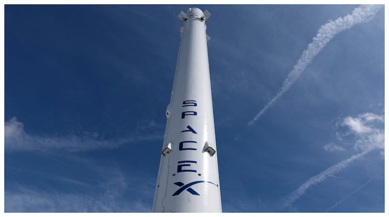 SpaceX holders sign off on 5-for-1 stock split ahead of IPO