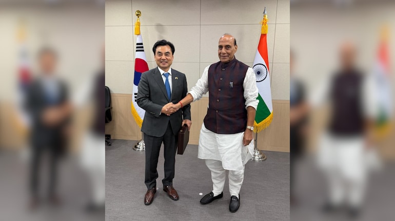 India, South Korea sign landmark MoU on military infra, cyber security ...