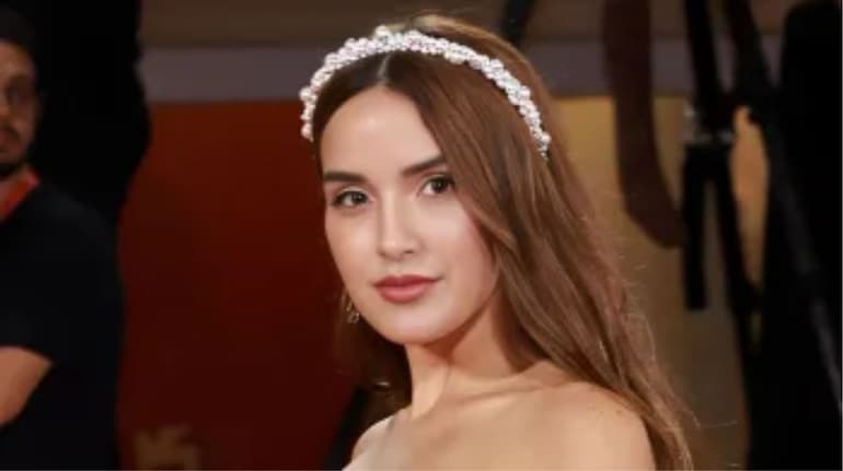 Andrea del Val attacked at Cannes hotel, model shares disturbing video ...