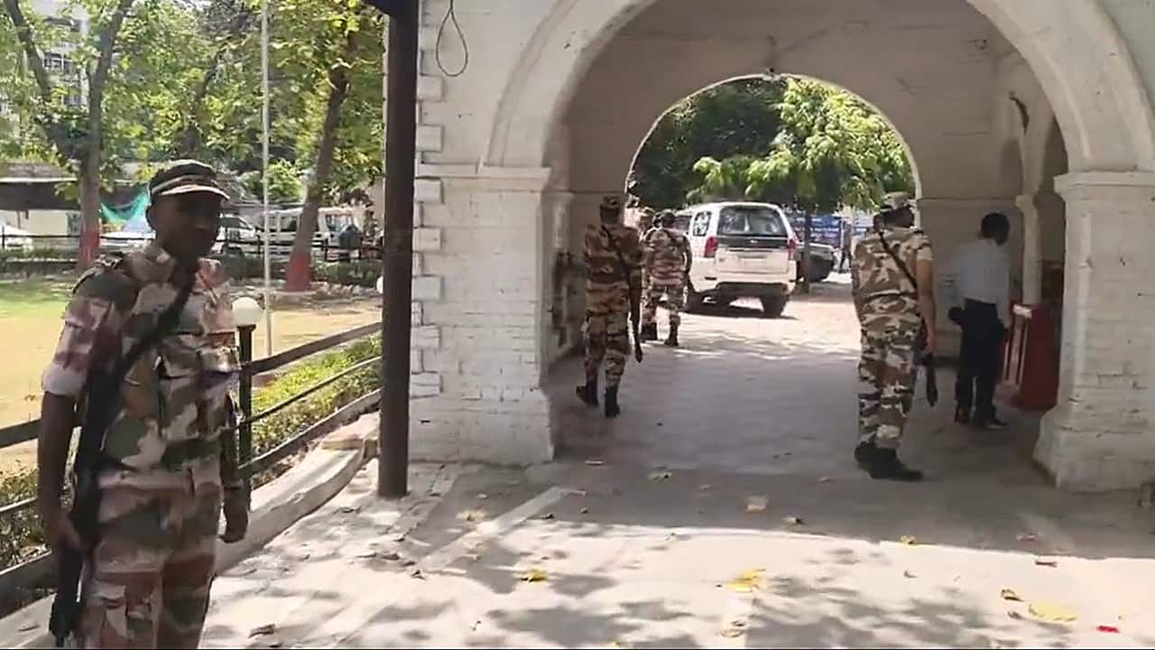 ITBP jawan carries mother's amputated hand to Police Commissioner's ...