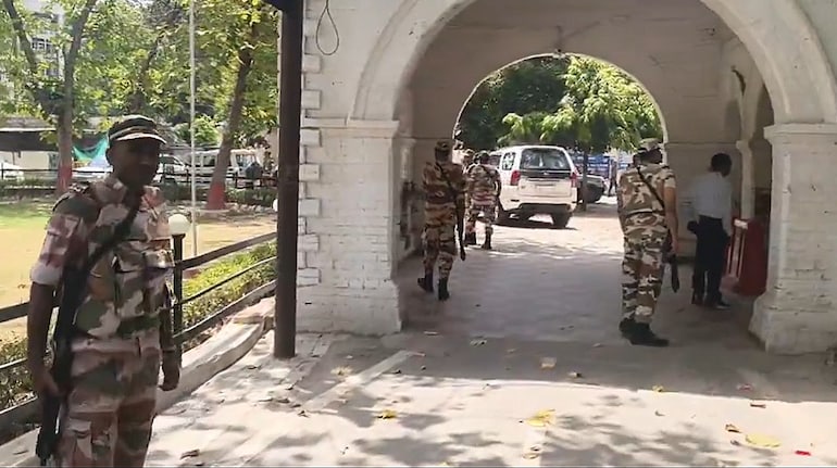 ITBP jawan carries mother's amputated hand to Police Commissioner's ...