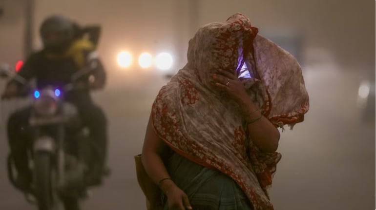 Road dust is Delhi’s biggest polluter: Why is capital barely sweeping ...