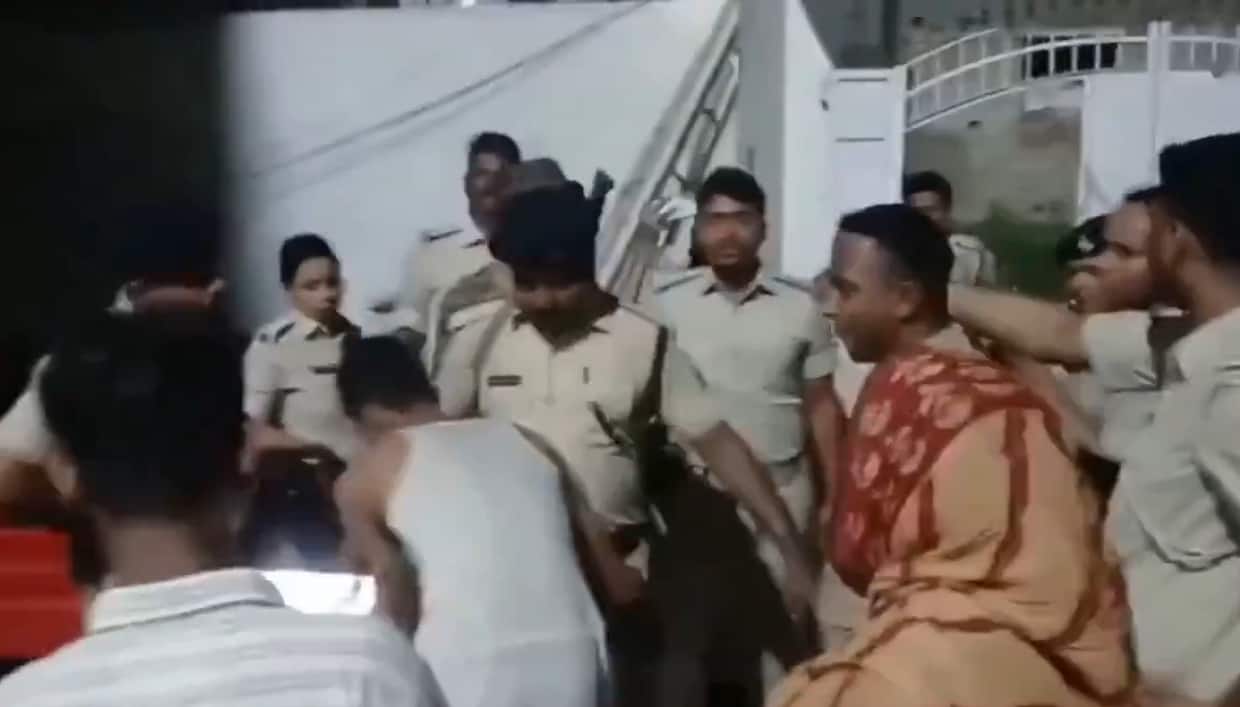 'Line me lagiye': Bihar cops, rifles in hand, frisked at gangster’s ...
