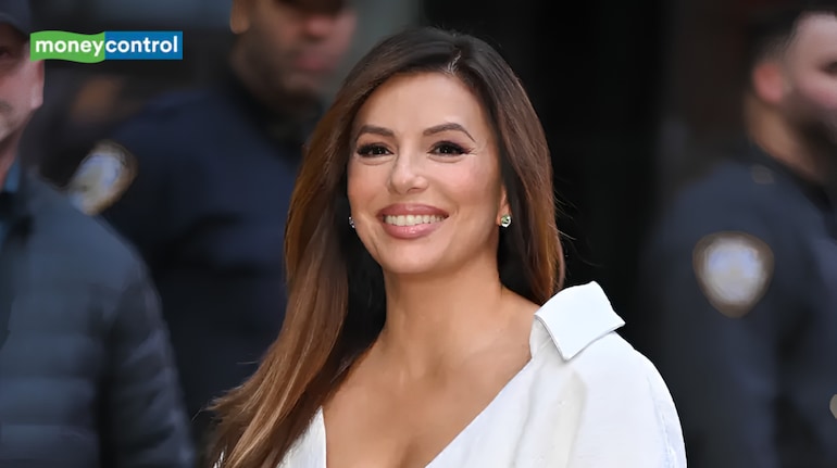 Quote of the day by American icon, Eva Longoria : "I just want to ...