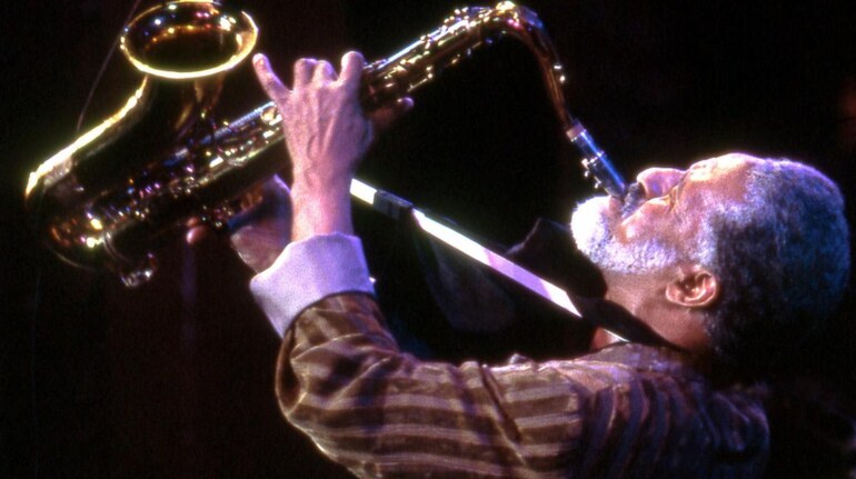 Saxophonist and jazz legend Sonny Rollins dies at age 95