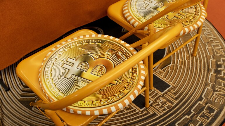 Bitcoin price crash: Bitcoin slides to five-week low as ETF outflows ...