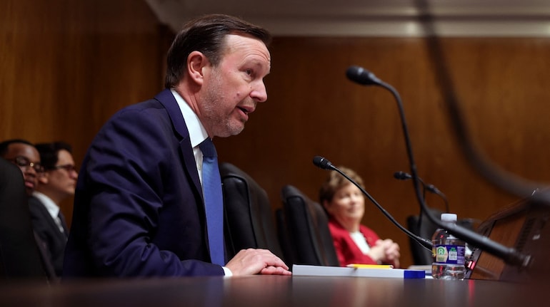 'Mistake after mistake': Chris Murphy warns Trump’s Iran war strategy ...