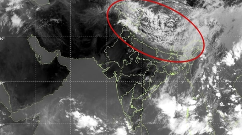 Massive cloud band spotted over north India as western disturbance set ...