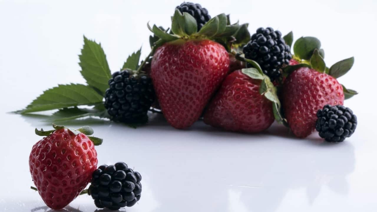 Gut doctor shares 5 foods he’d eat to naturally reduce LDL, the “bad ...