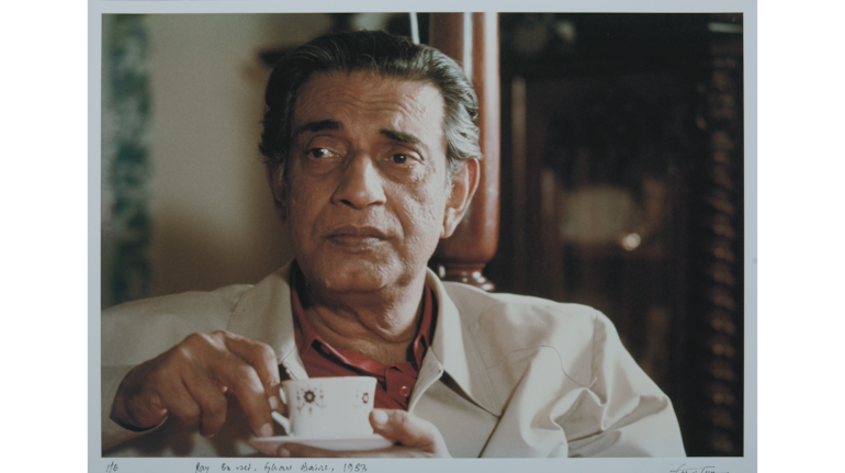 Satyajit Ray photos: Nemai Ghosh’s colour photographs of Satyajit Ray ...