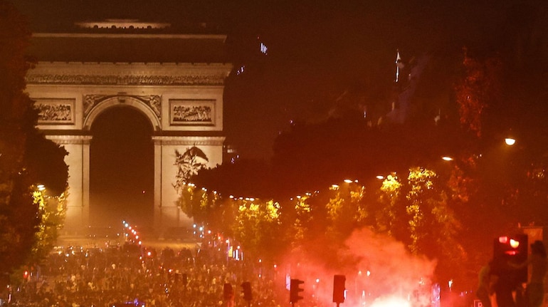 780 arrested, deadly road accident in riotous PSG victory celebrations ...