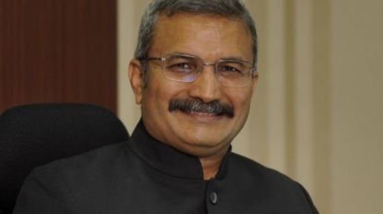 'Visa rules are getting tougher': IPS officer flags Indians’ behaviour ...