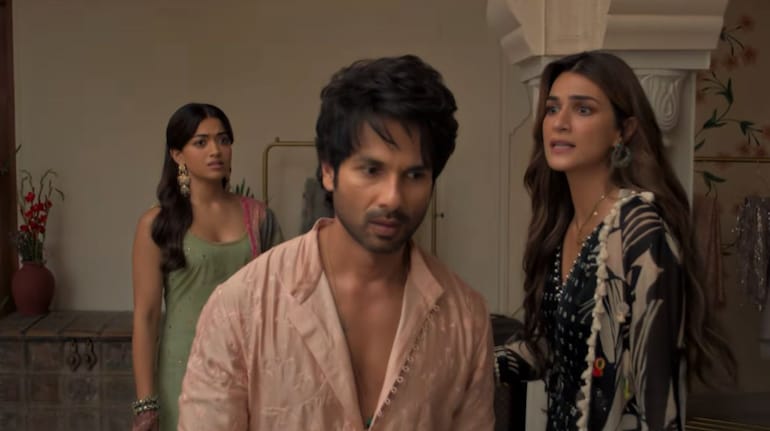 Cocktail 2 Trailer: Shahid Kapoor caught between Kriti Sanon and ...