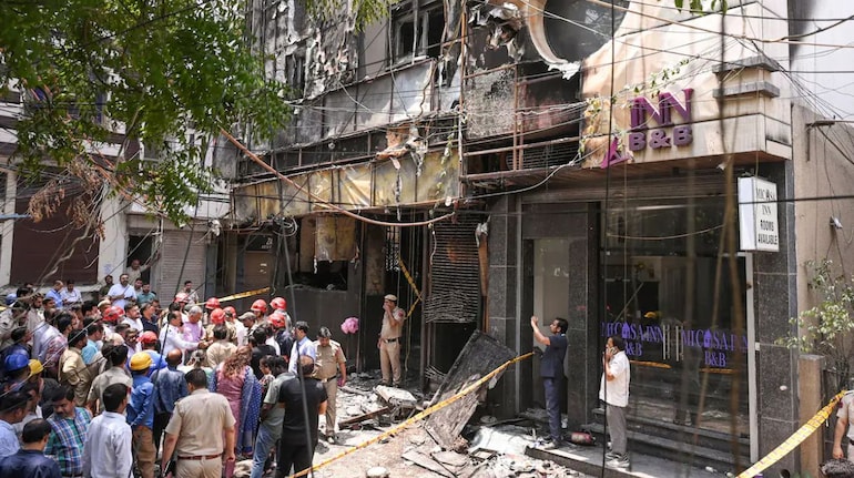 Delhi hotel fire: Police hunt manager Jai Mishra after owner's revelations