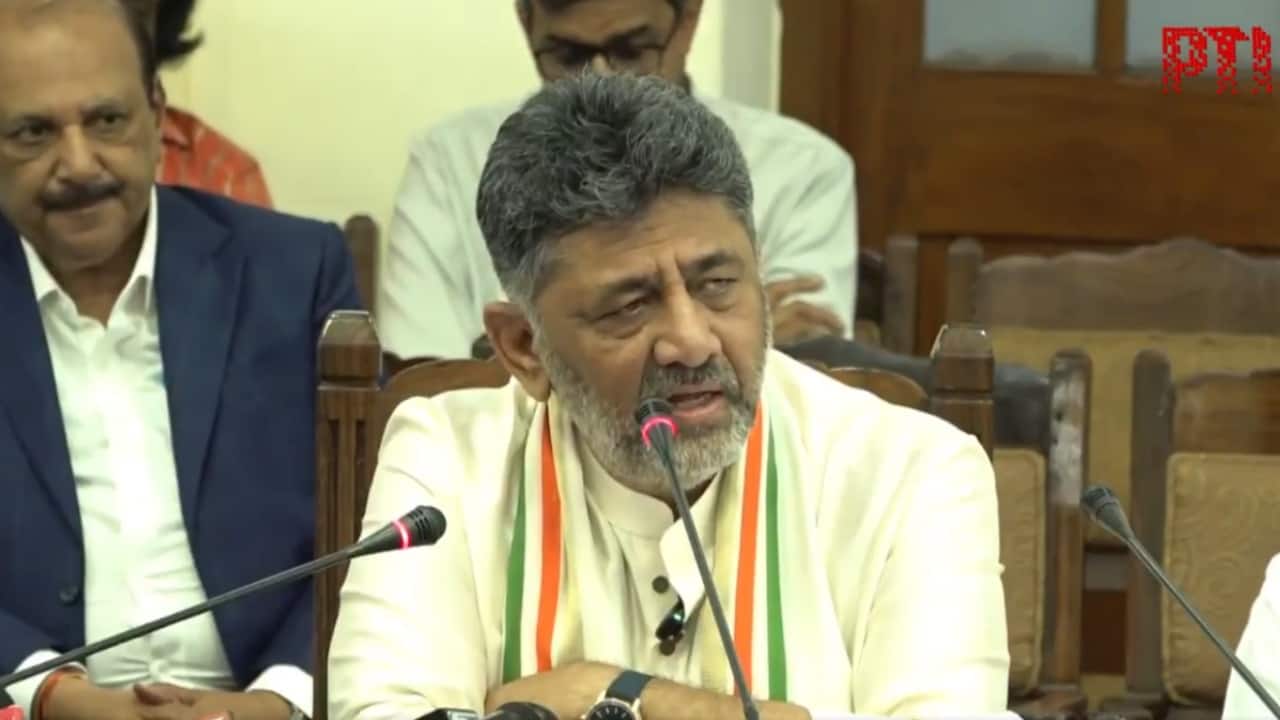 Free bus passes for students, private employment exchange: Shivakumar's ...