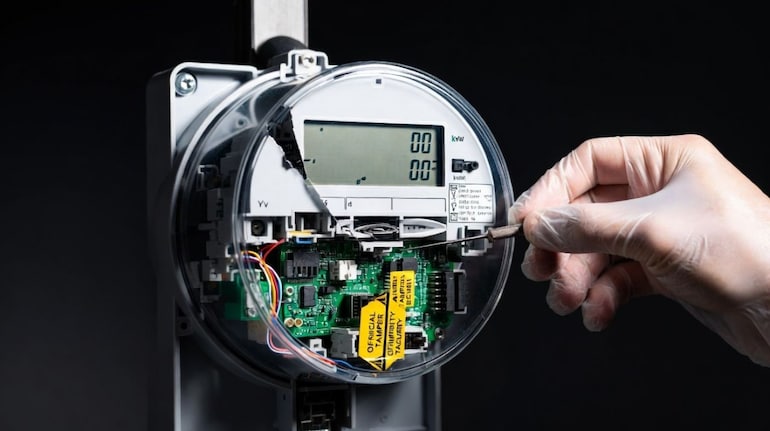 MP's smart meters outsmarted, 20,000 devices rendered useless by power ...