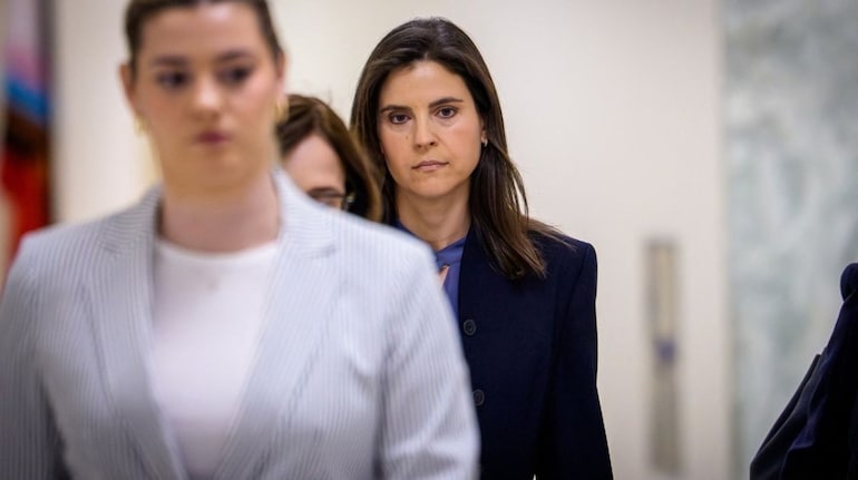 Jeffrey Epstein associate Sarah Kellen names three men in abuse ...