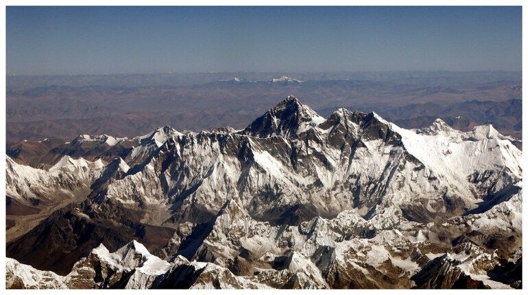 ITBP floats tender for 'most daring' Everest mission to bring back ...