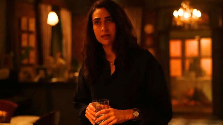 Karisma Kapoor learned to smoke and roll cigarettes for her role in ...