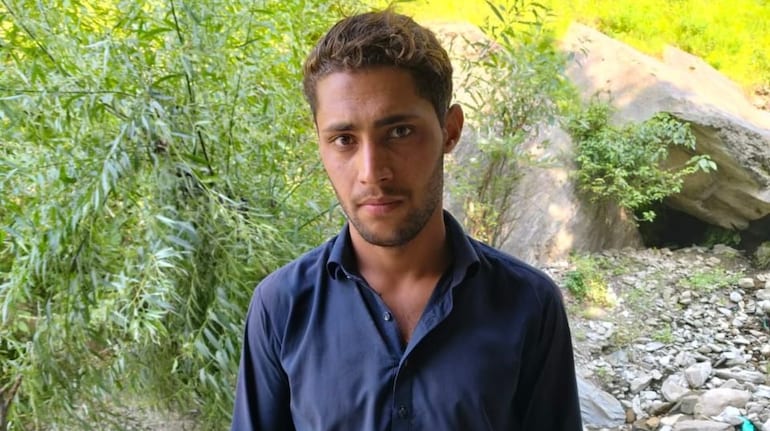 Pakistani national apprehended near LoC in Kupwara; investigation underway