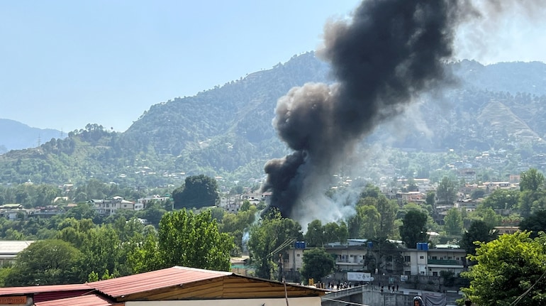 Two military pilots dead as Pakistan Air Force training aircraft goes ...