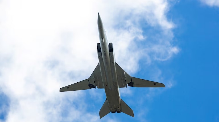 Russian bomber plane nosedives, crashes in Siberia on training exercise ...